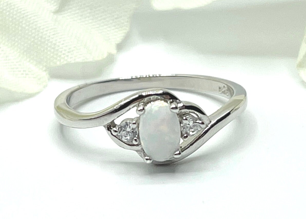 Oval Lab White Opal CZ Band Design Art Deco Vintage Wedding - Etsy