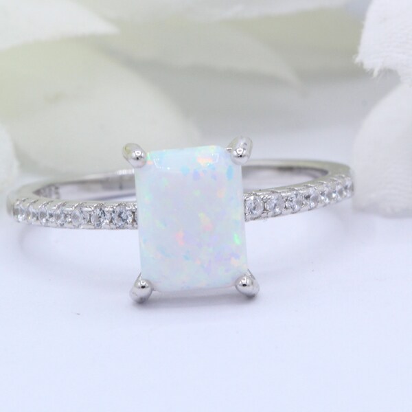 Vintage Round Cut Opal Ring - Etsy