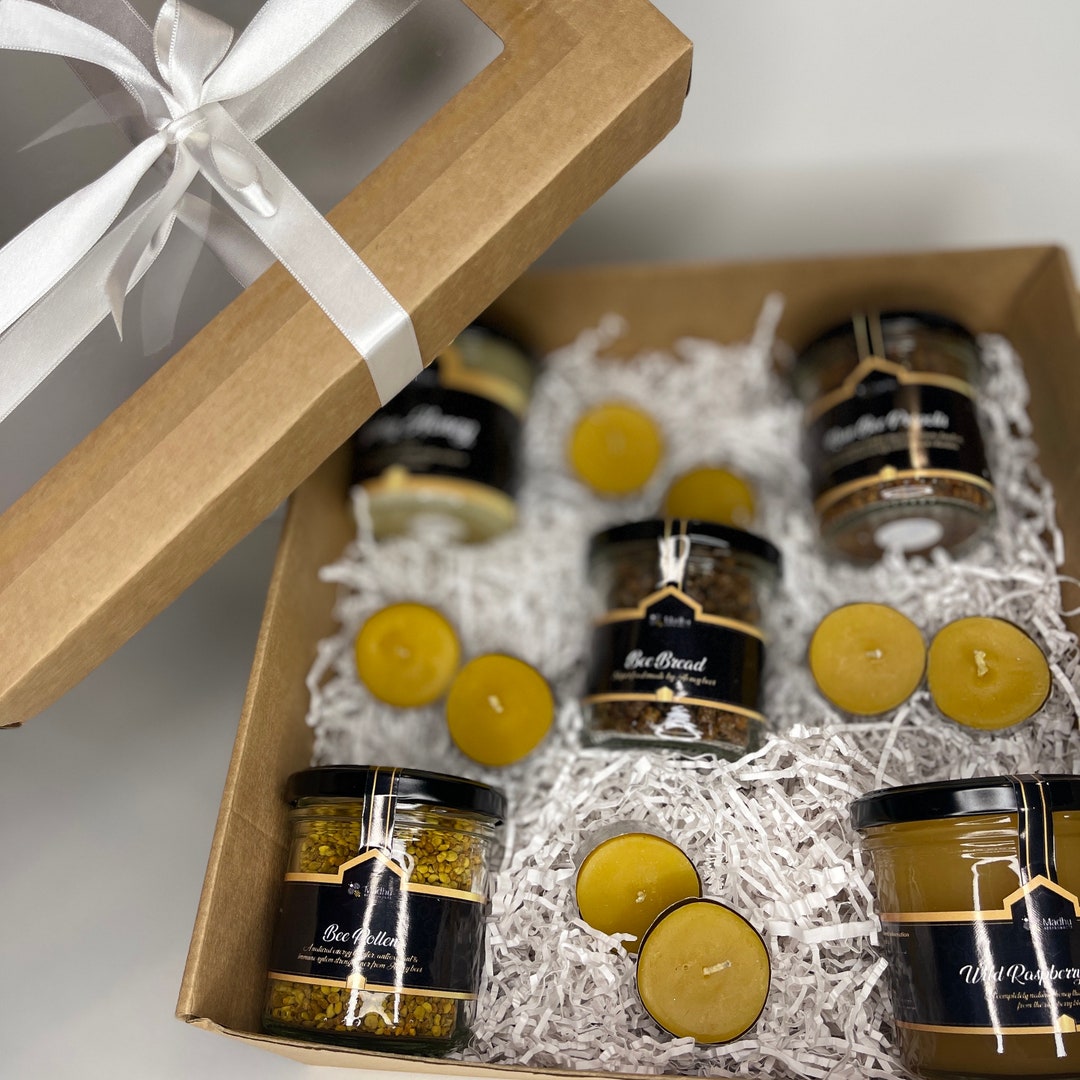 Gifts Set: Raw Honey Duo Spring and Summer Honey With Fresh Bee ...