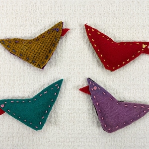 Prosperity Hens Stitching Kit, DIY, New and Recycled Wool, Bird Bell ...