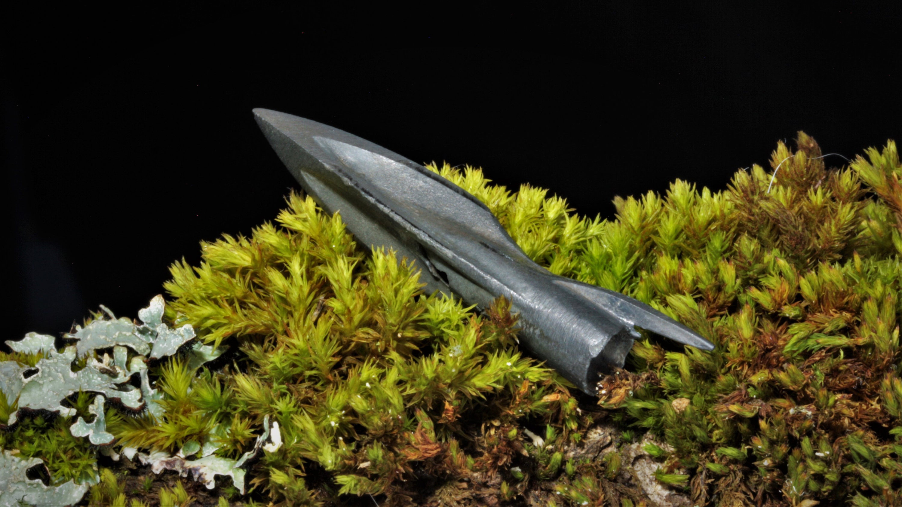 Bronze Triangular Arrowhead of the Vikings With a Thorn / | Etsy