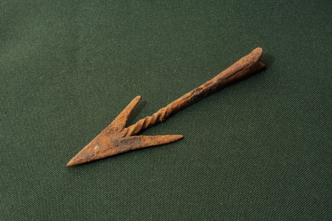 Large Ancient Forged Diamond-shaped Arrowhead / Middle Ages / VIII-XII ...