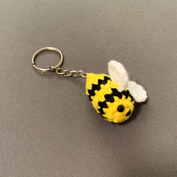 Crochet Bee Keychain - Etsy