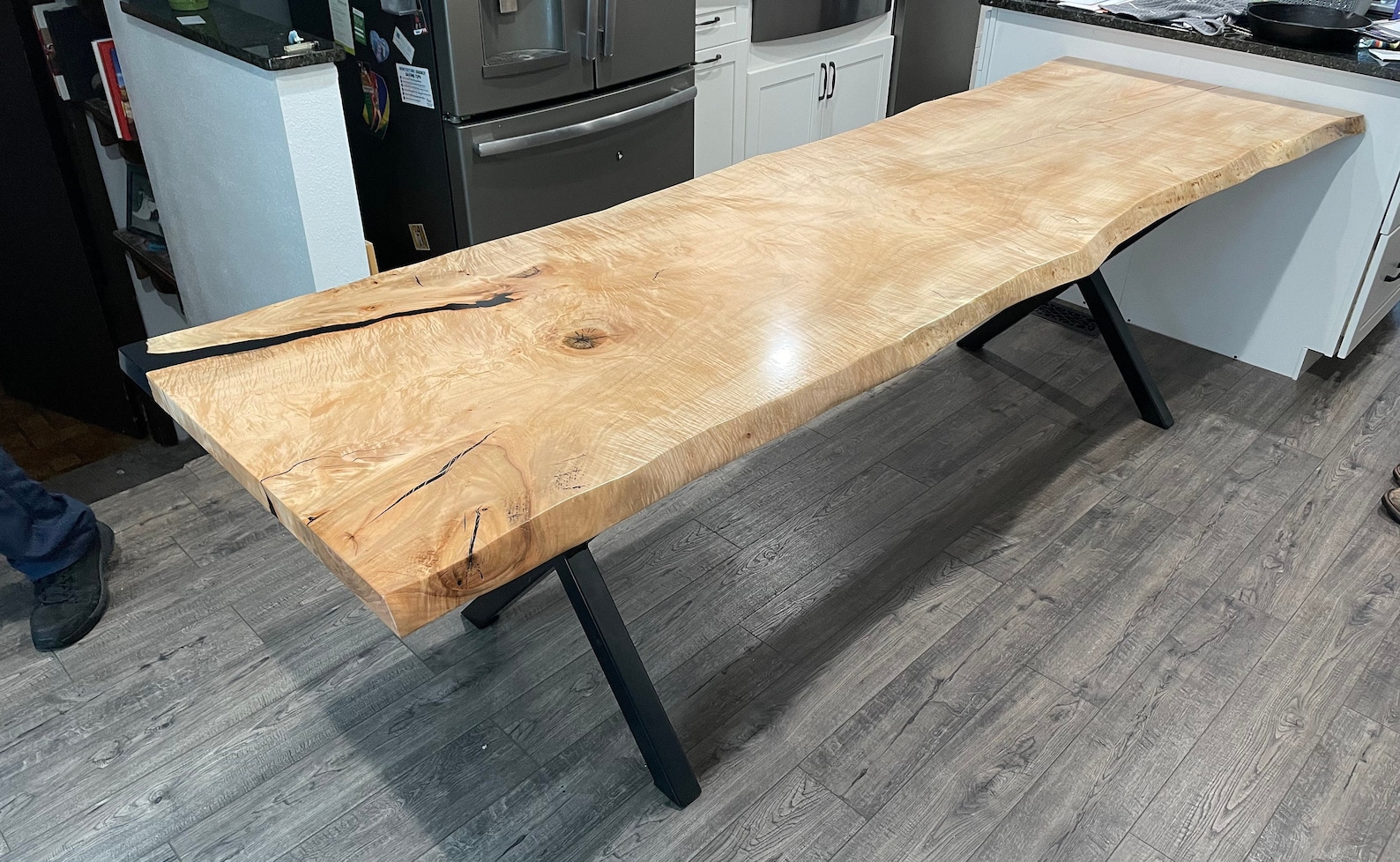 Live Edge Maple Dining Table - Etsy