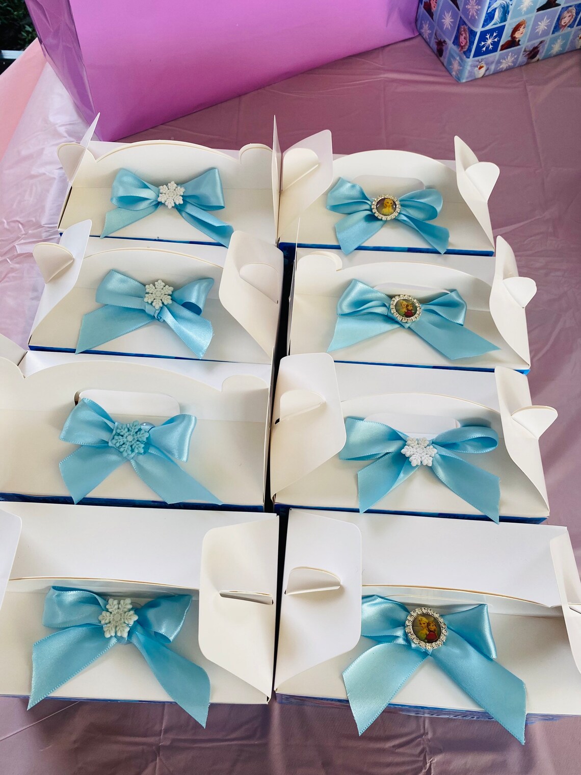 FROZEN PARTY BOX / Frozen Gable Box/ Elsa Party Favors / Frozen Park ...