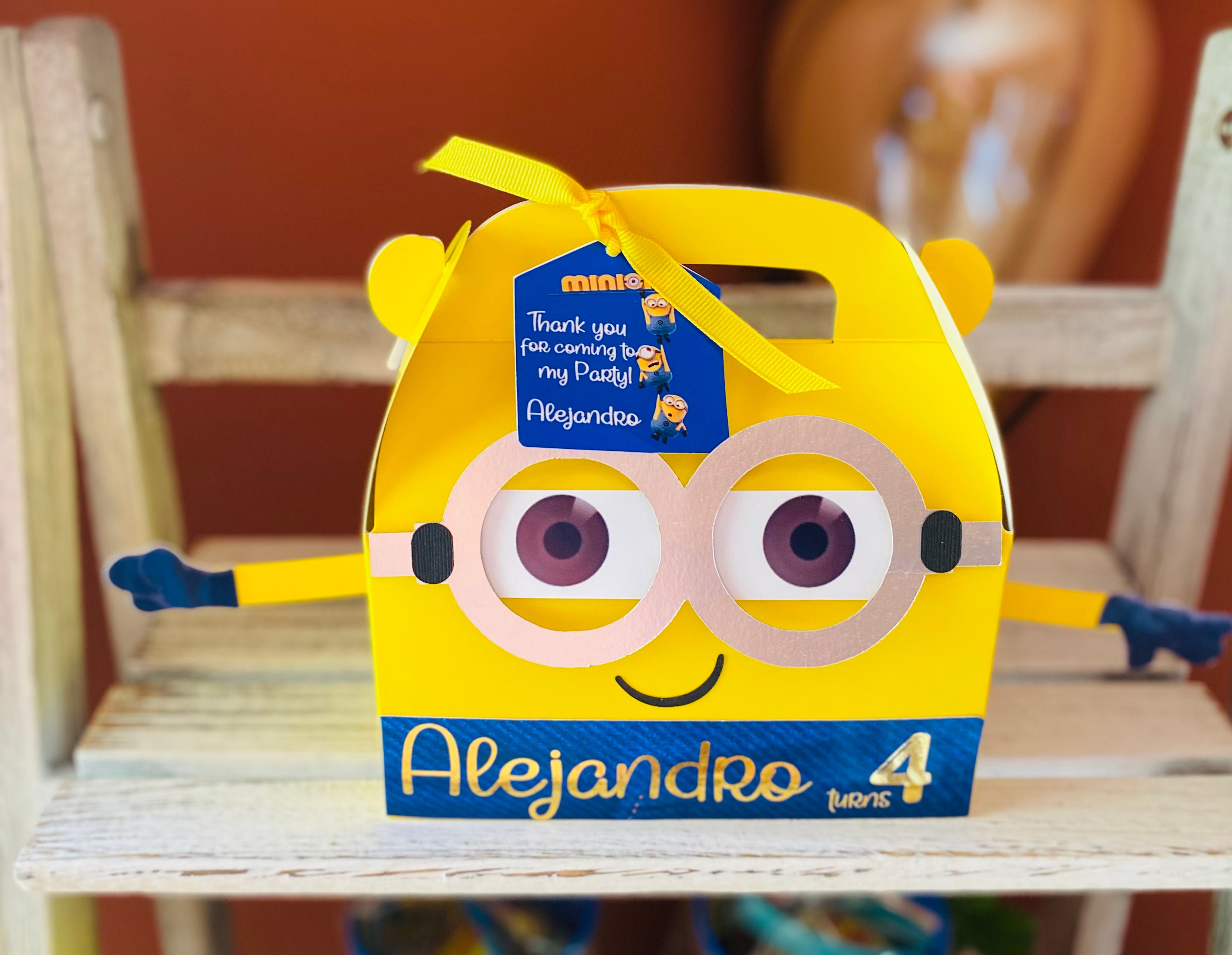 Minion Party Favors Candy Holder