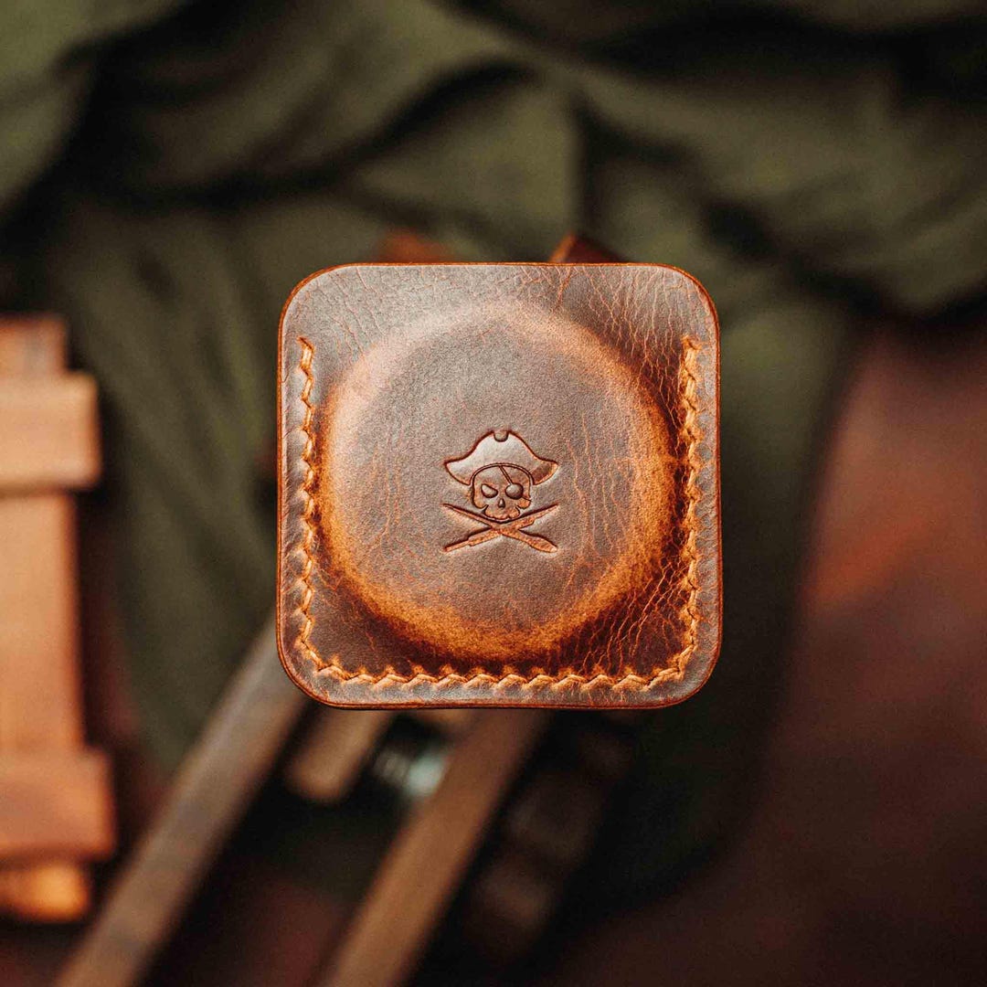 Challenge Coin Leather Slip - Peso Pocket V3 Leather Coin Case ...