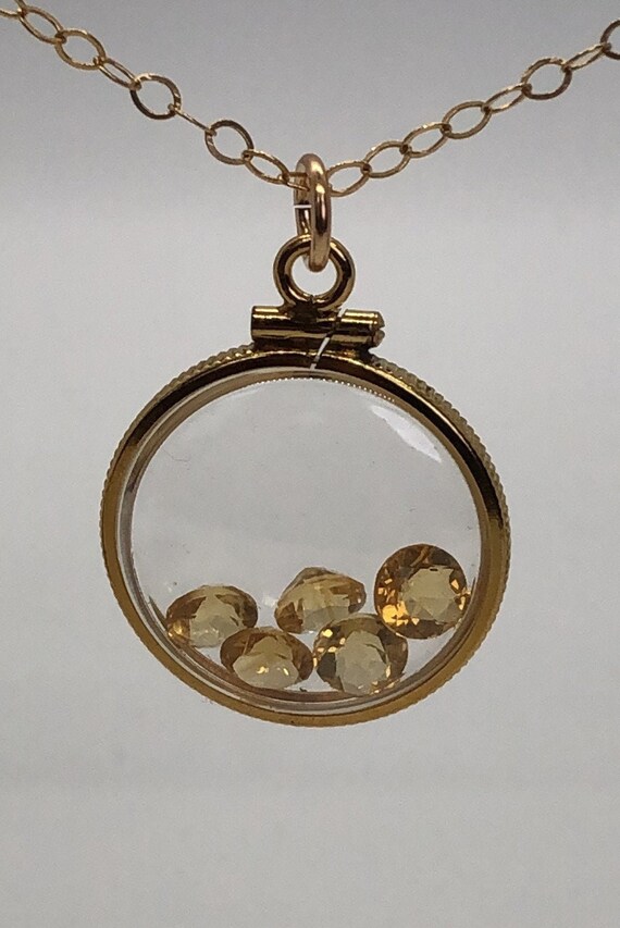 vintage golden locket with - Gem