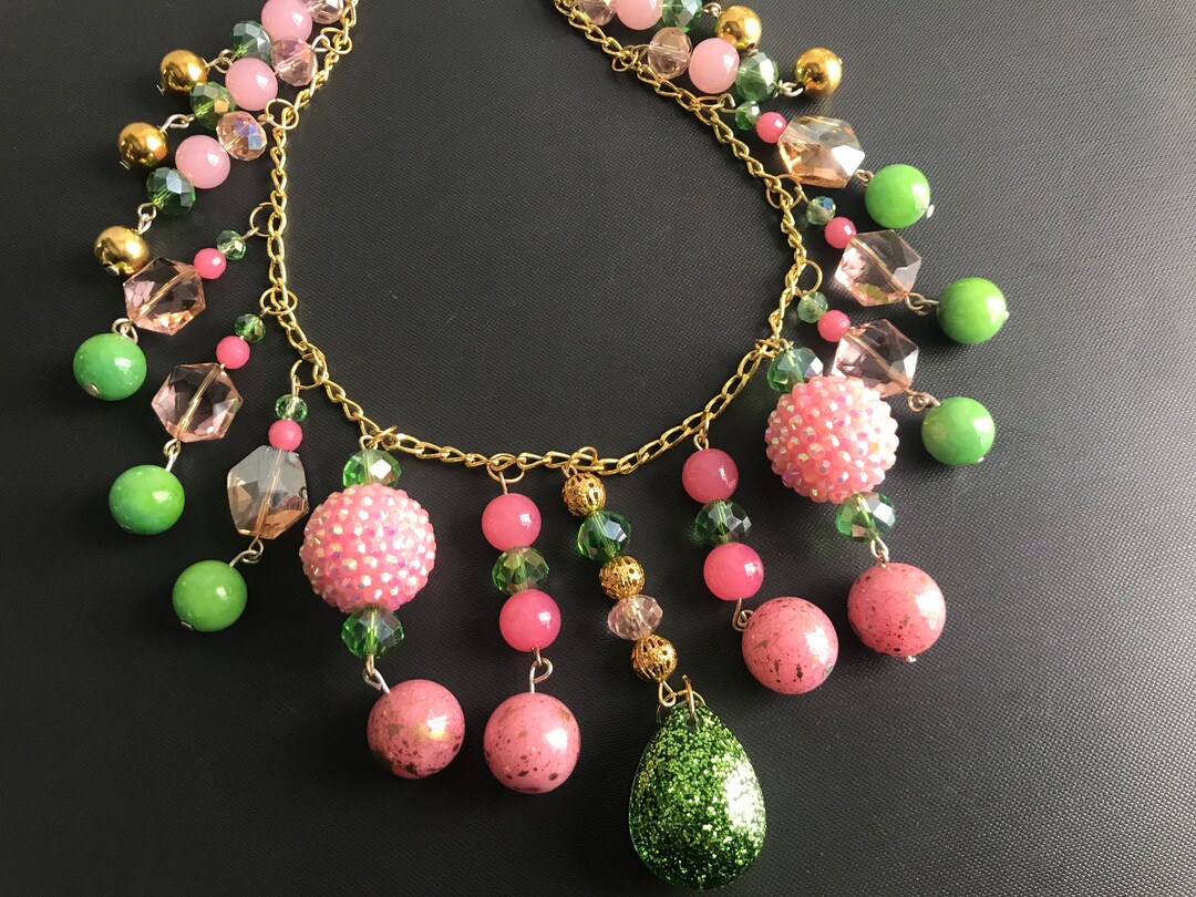 Elegante y elegante gancho colgante Bubble Gum Rosa y verde - Etsy España