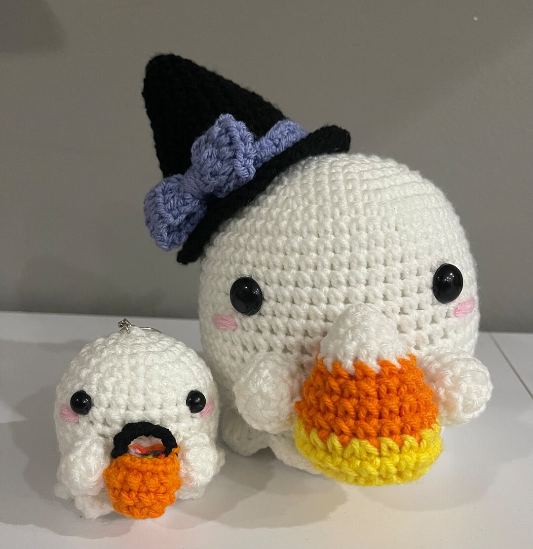 Crochet Ghost Plushie and Keychain - Crochet Plushie, Halloween Plushie ...