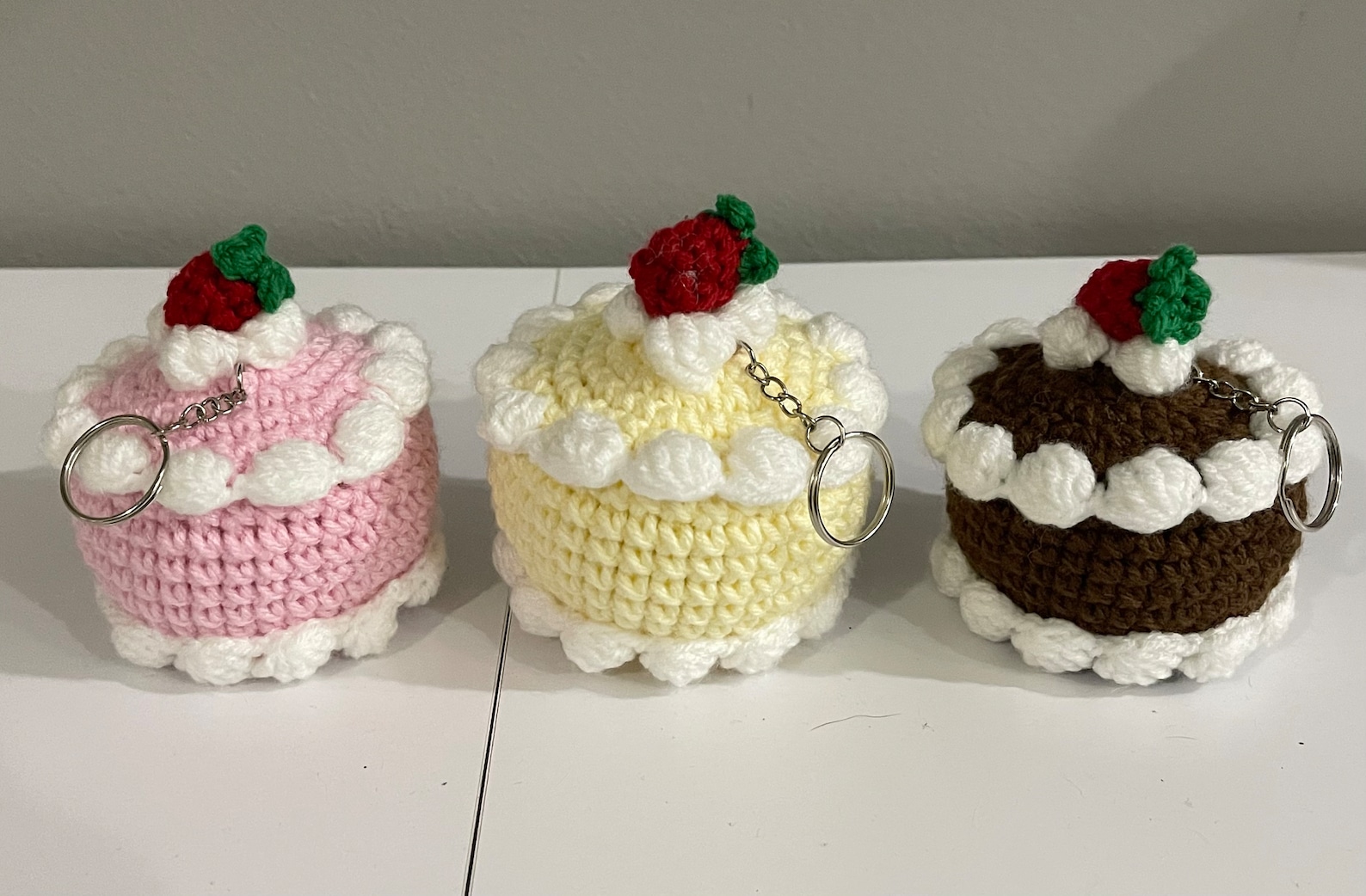 Crochet Cake Keychain - Etsy