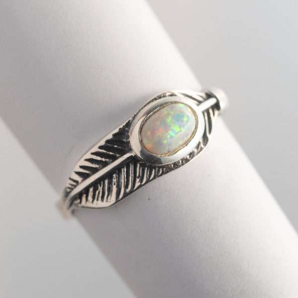 Simple Opal Ring - Etsy