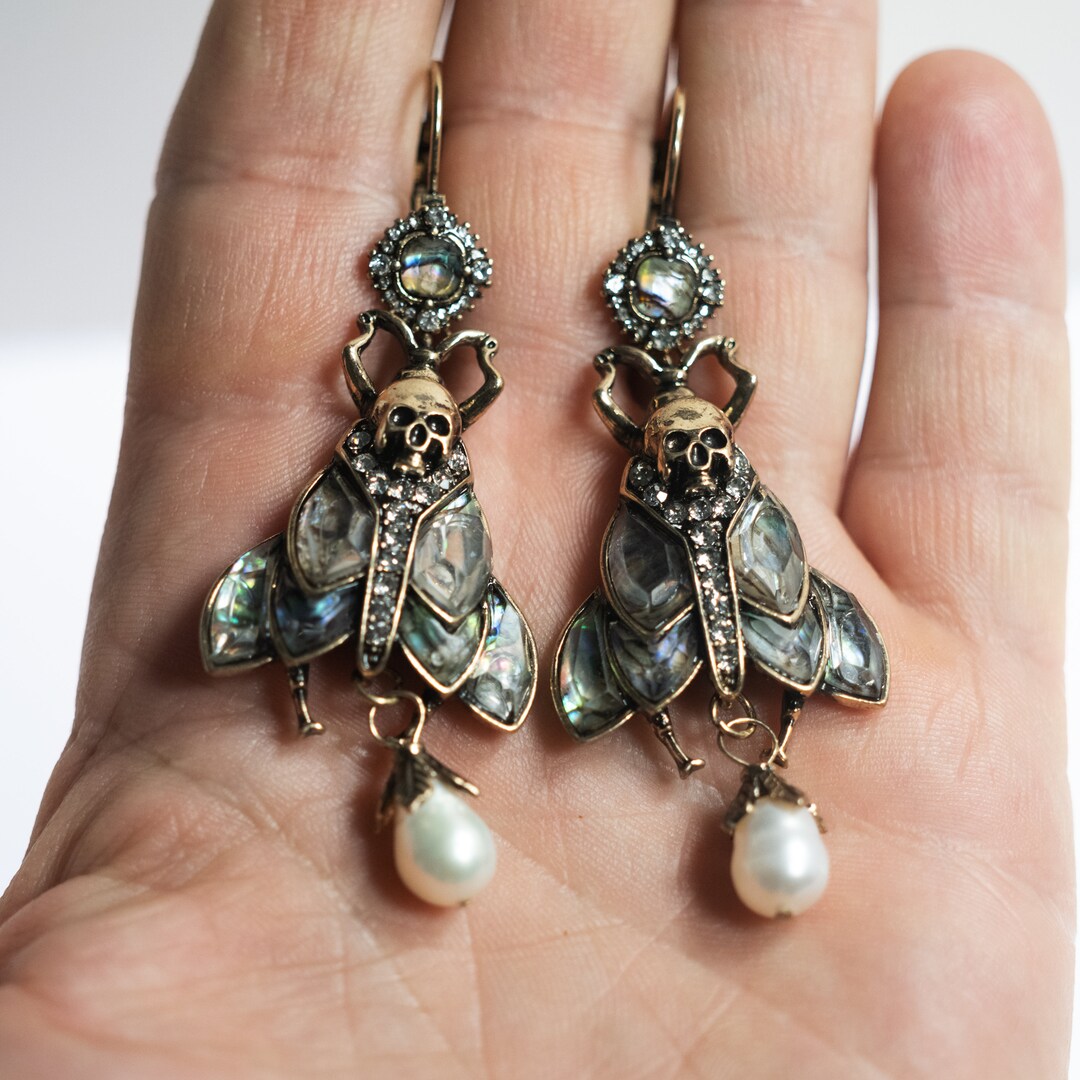 Goth Moth Skull Fly Insect Scarab Art Deco Antique Style Cultured ...