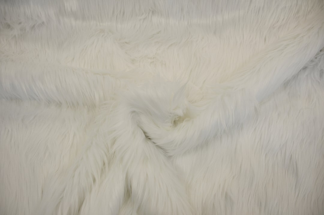 White Faux Fur 2" Pile | White Fur Fabric | Fursuit Fur | Fake Fur ...