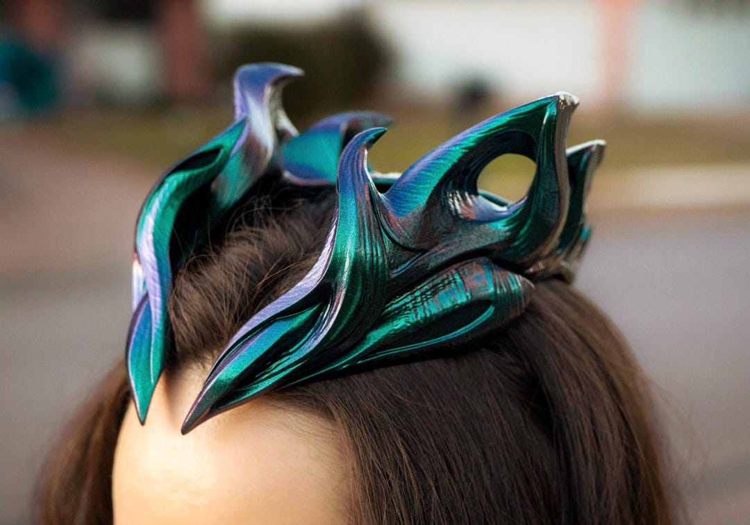 Rio Vidal Green Witch Death Crown: Iridescent Dark Green Purple Resin ...
