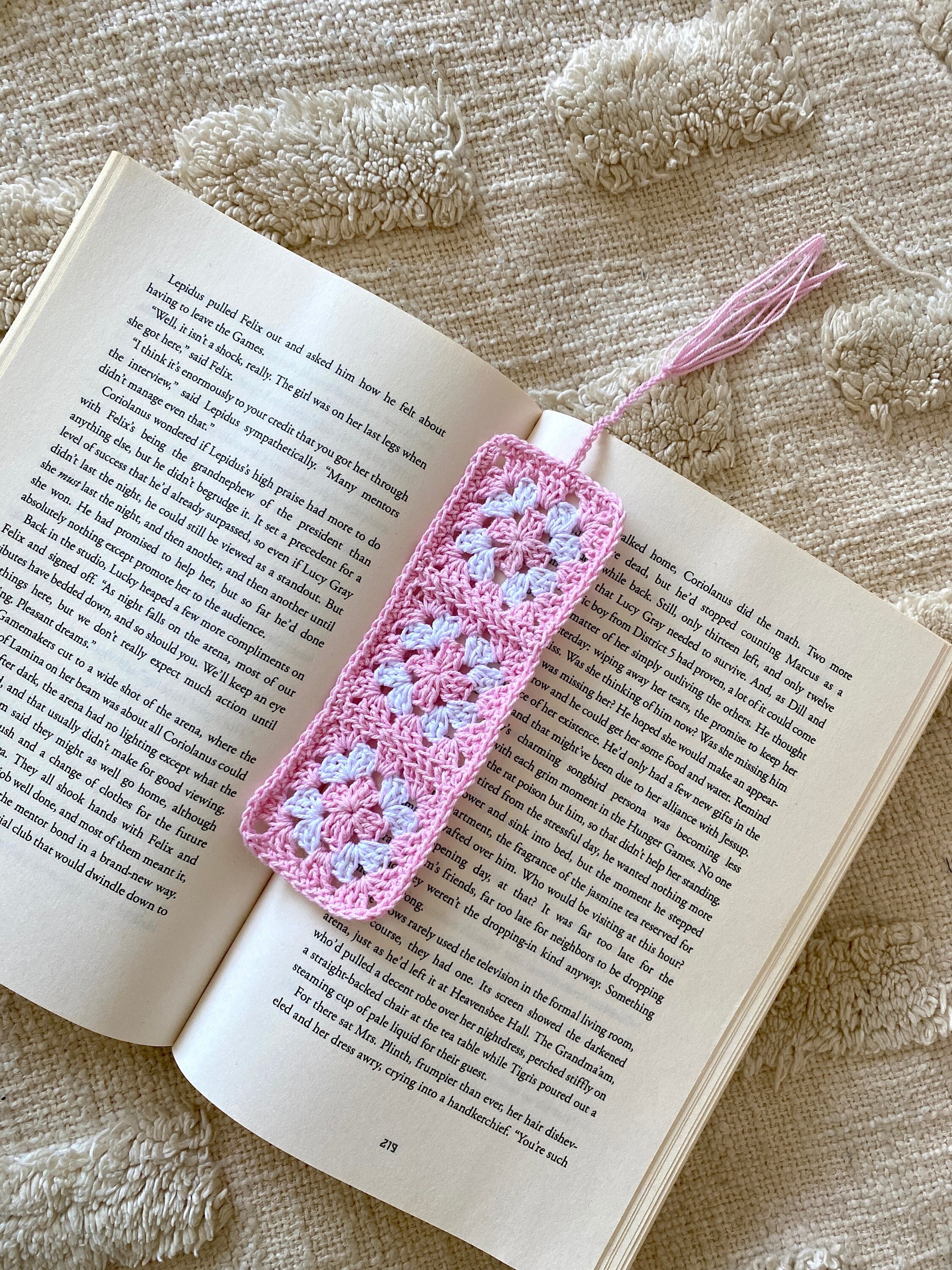 Mini Granny Square Bookmark - Etsy