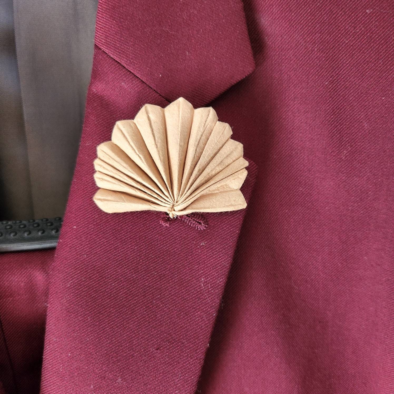 Fan Lapel Pin - Etsy