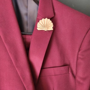 Fan Lapel Pin - Etsy