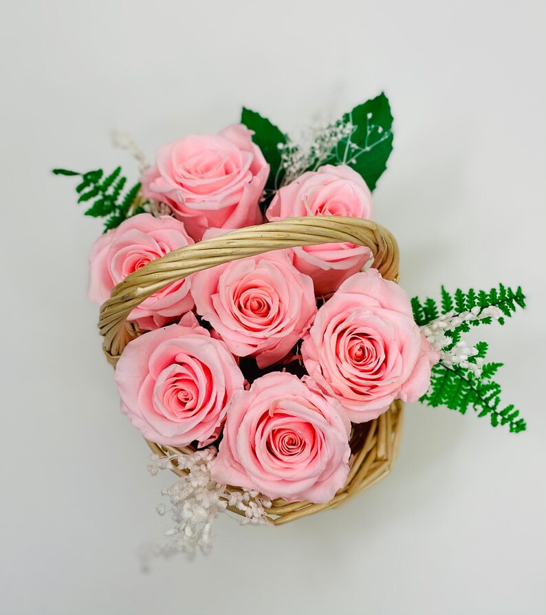 FIVE YEAR FLOWERS: Flower Bouquet W/ 7x Preserved Roses - Etsy