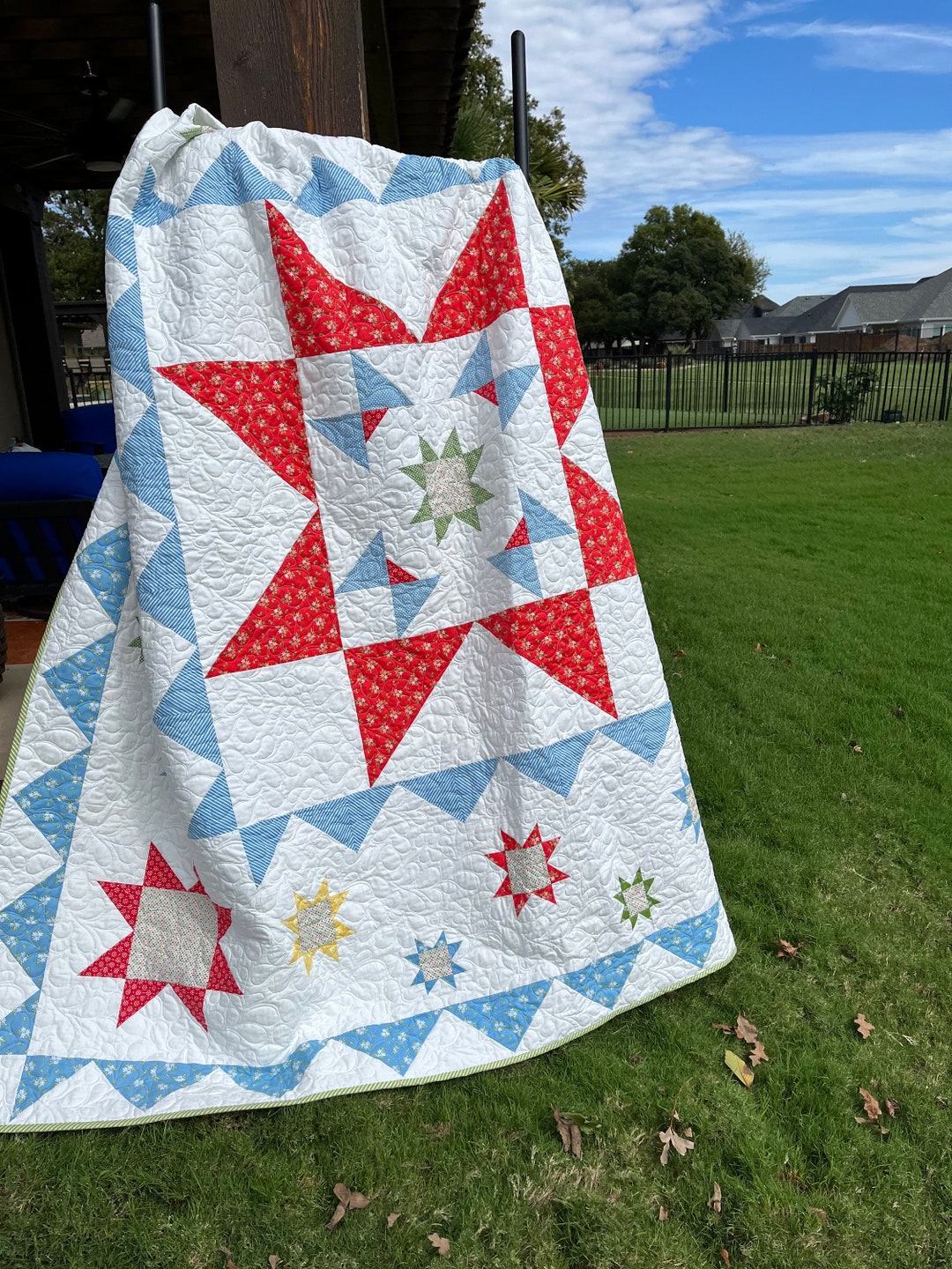 EMMA'S STAR Moda Charm Quilt Kit Sherri & Chelsi by Pastry Shop Quilts ...