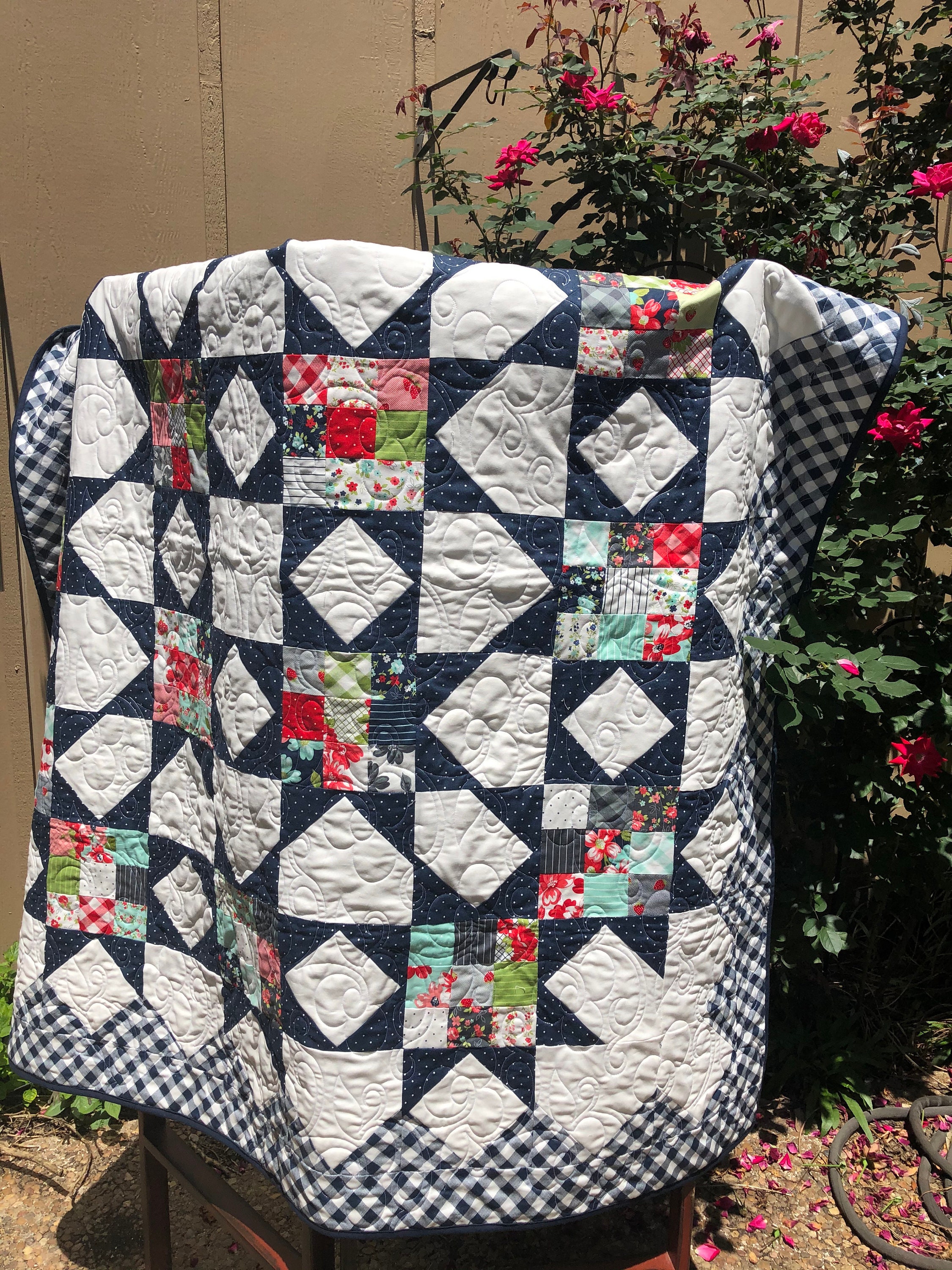 SUNDAY PICNIC Moda Sunday Stroll Pastry Shop Charm Quilt Kit | Etsy