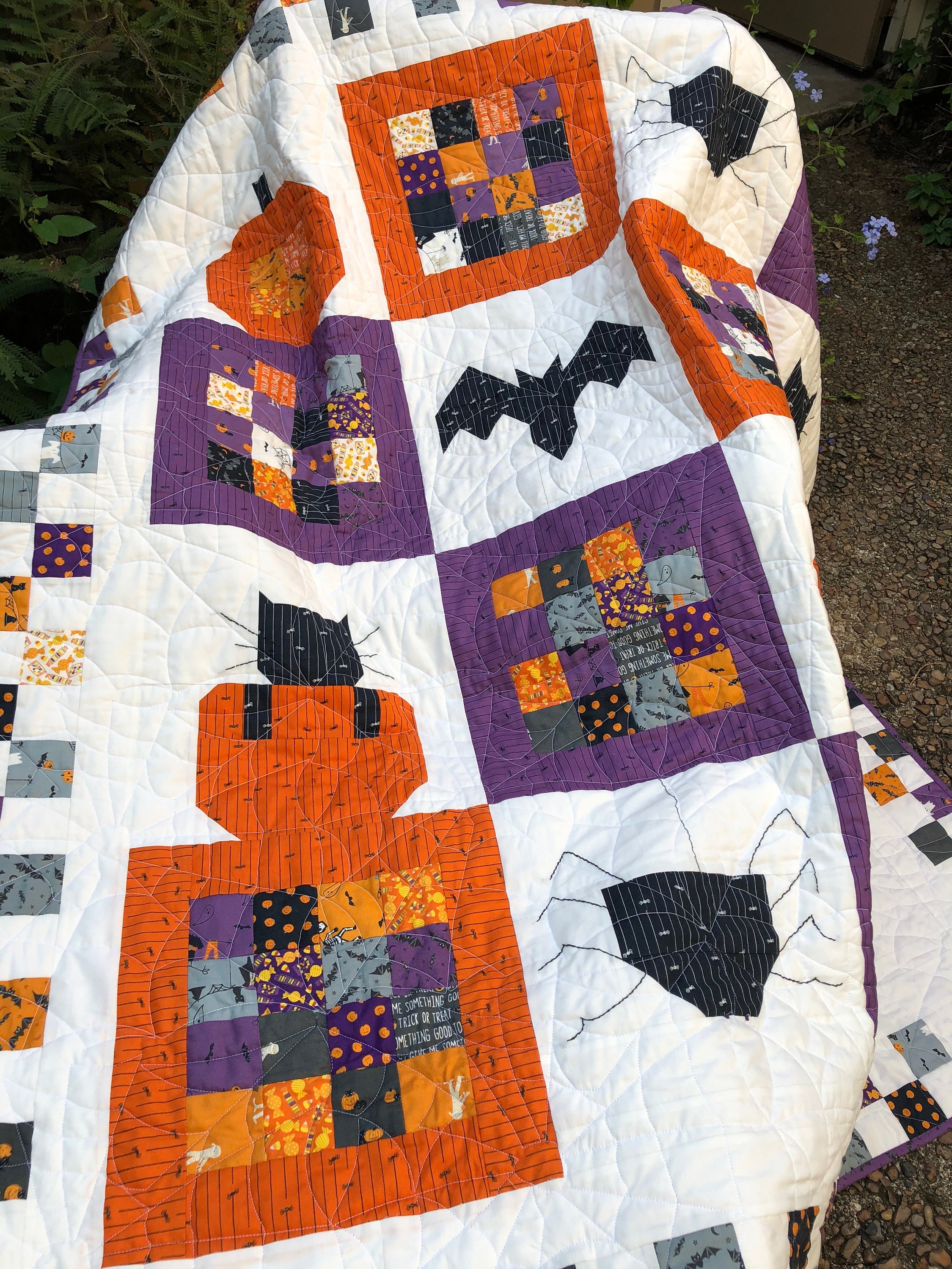 SPOOKY NIGHTS Moda HALLOWEEN Ghouls & Goodies Quilt Kit Stacy | Etsy