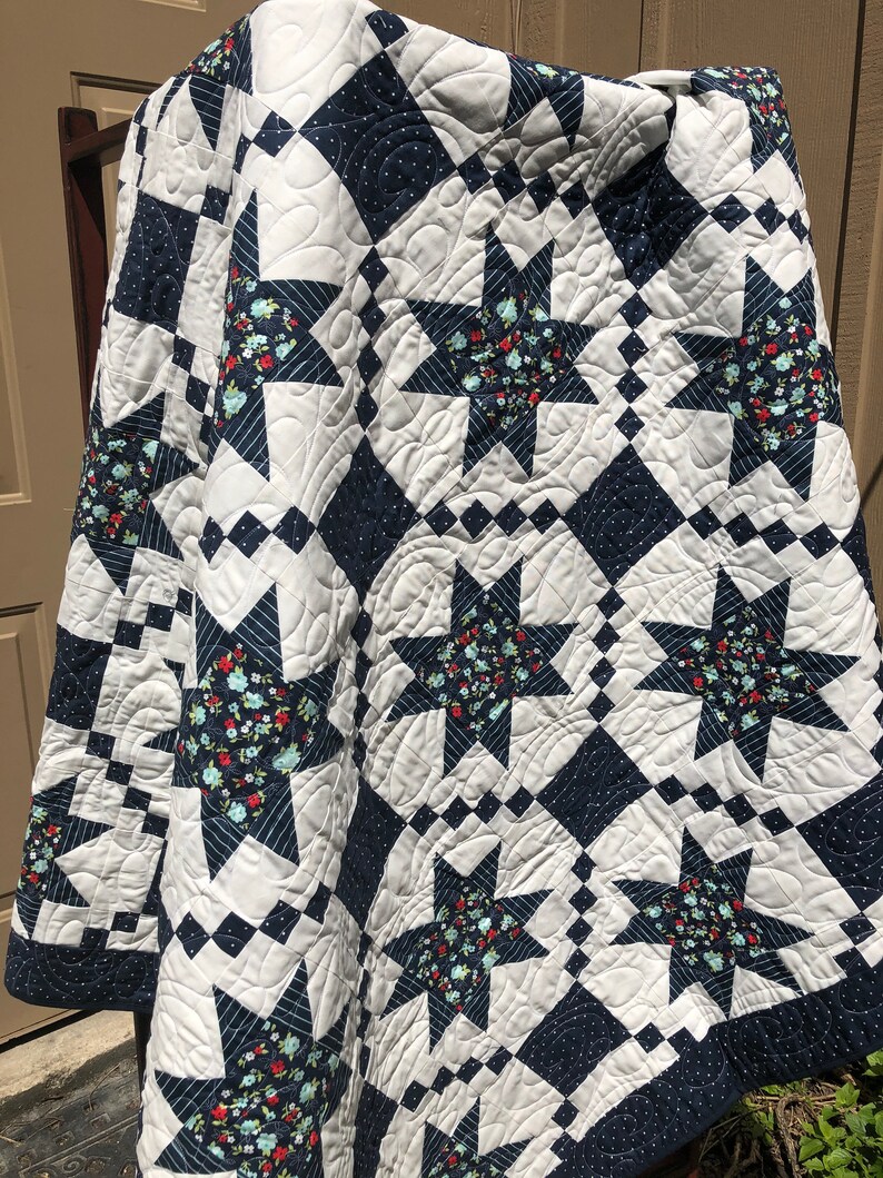 SUNDAY'S BEST Moda Sunday Stroll Pastry Shop Quilt Kit Bonnie & Camille ...