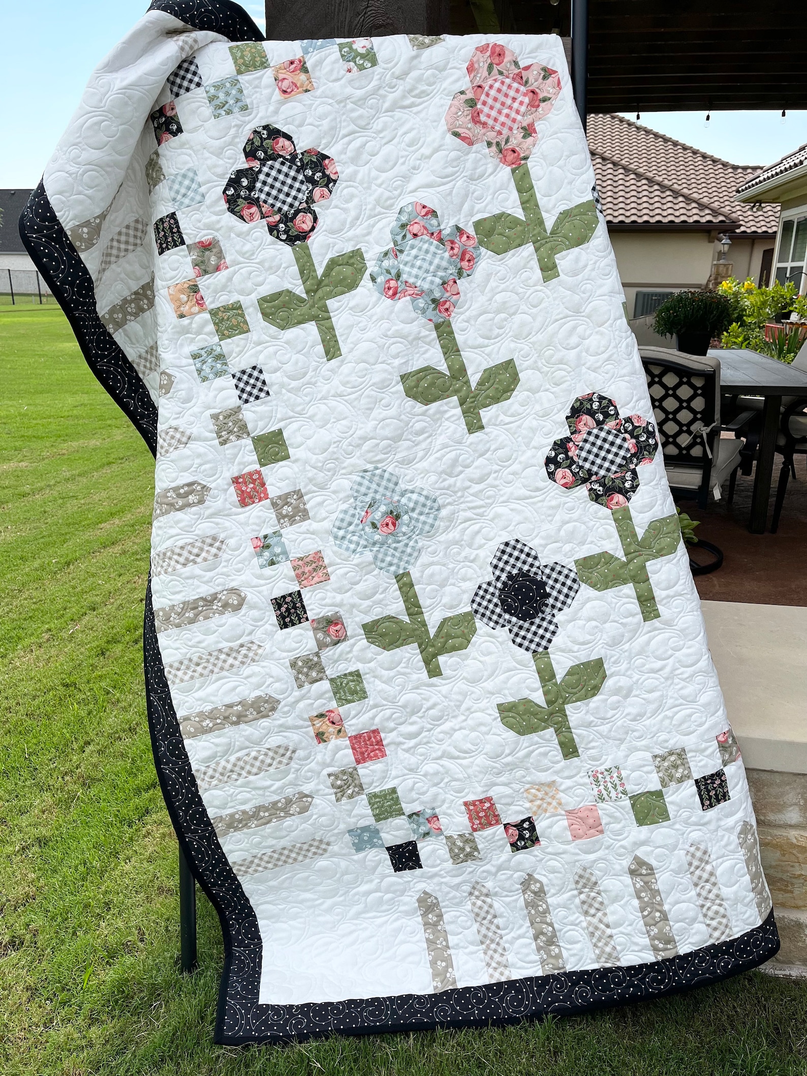 COUNTRY ROSE GARDEN Moda Quilt Kit Lella Boutique Pastry Shop - Etsy