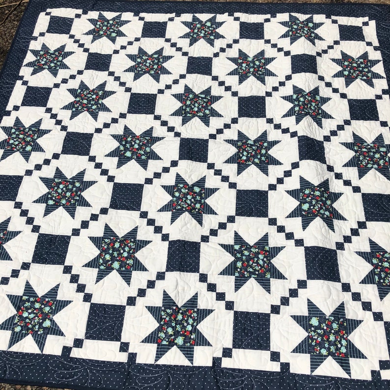 SUNDAY'S BEST Moda Sunday Stroll Pastry Shop Quilt Kit Bonnie & Camille ...