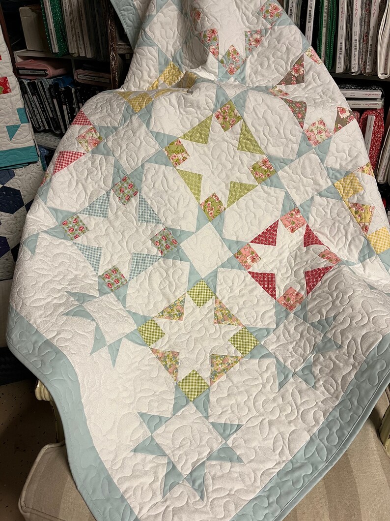 GRACEFUL STARS Moda Charm Quilt KIT Brenda Riddle Grace Prints - Etsy