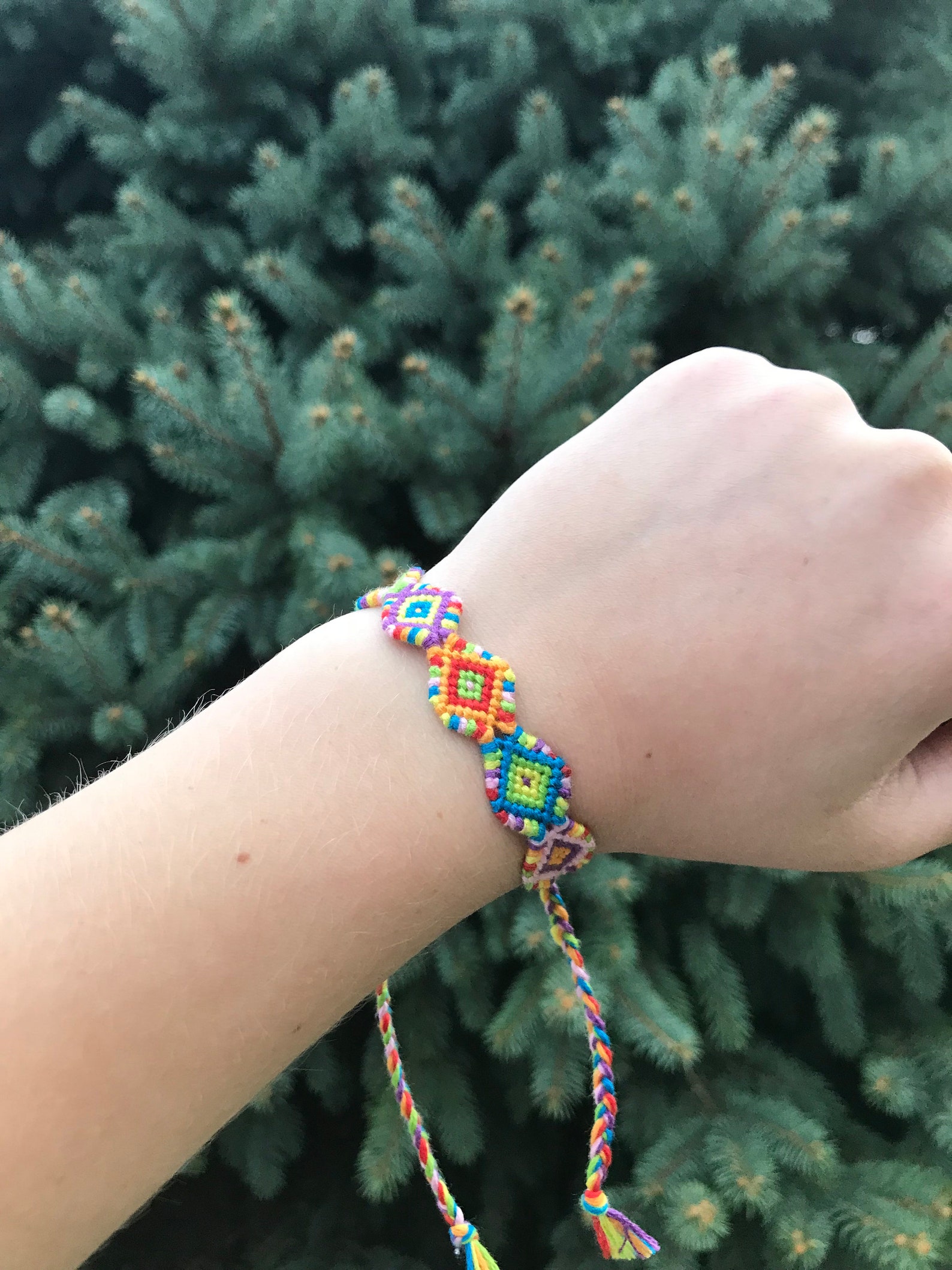 Colorful Circle Friendship Bracelets - Etsy