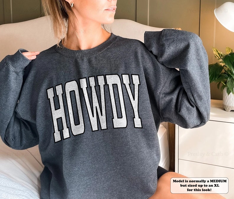 Howdy Sweatshirt Western Crewneck Oversized Varsity Shirt - Etsy