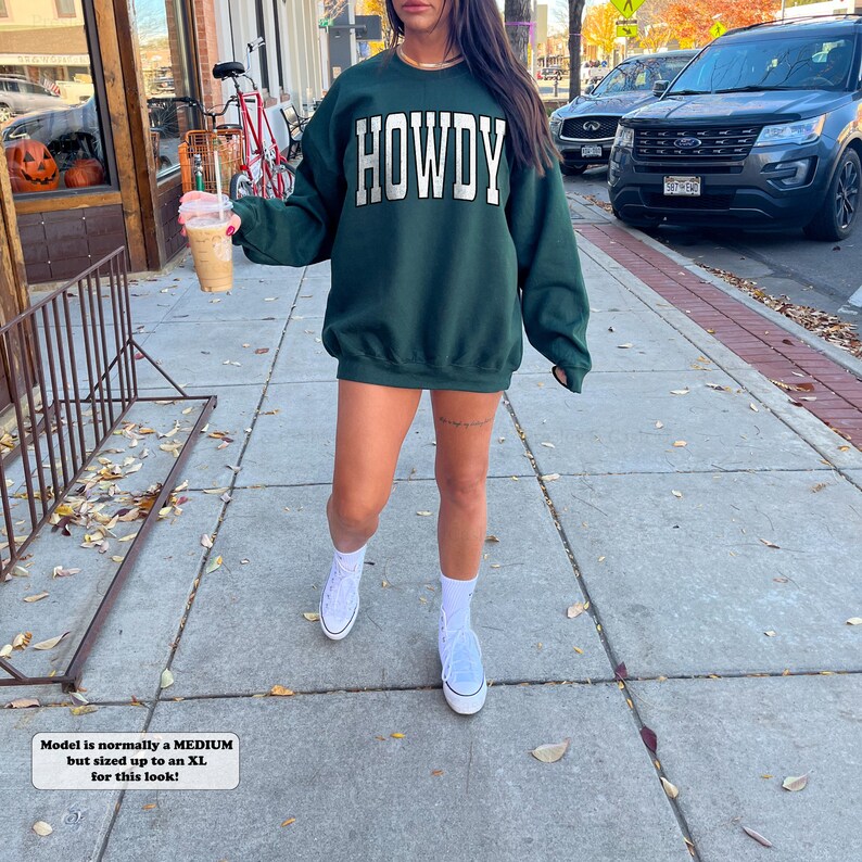 Howdy Sweatshirt Western Crewneck Oversized Varsity Shirt - Etsy