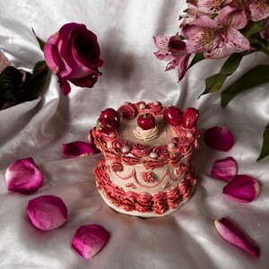 Cute Vintage Cake Box, Handmade Pottery Ceramic Cake Jewelry Trinket ...