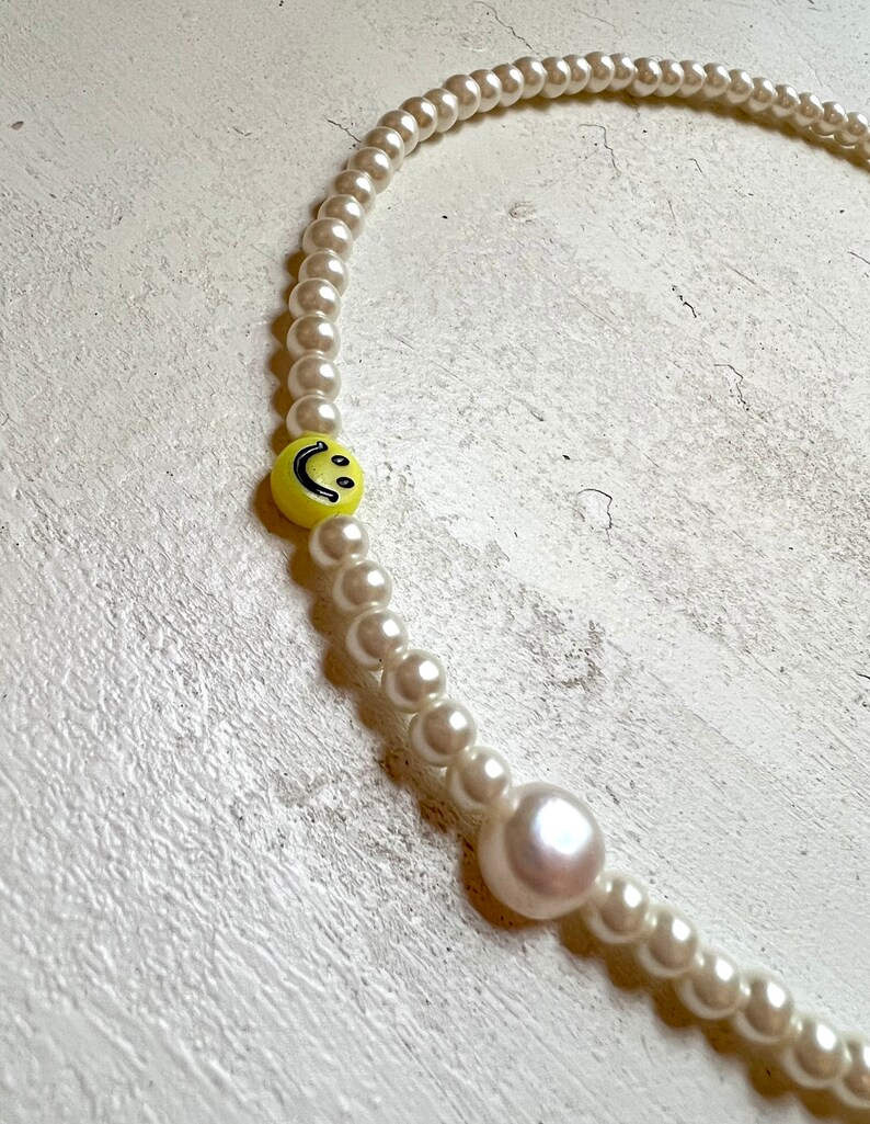 CH Smiley Pearl Necklace calum Hood Dupe - Etsy