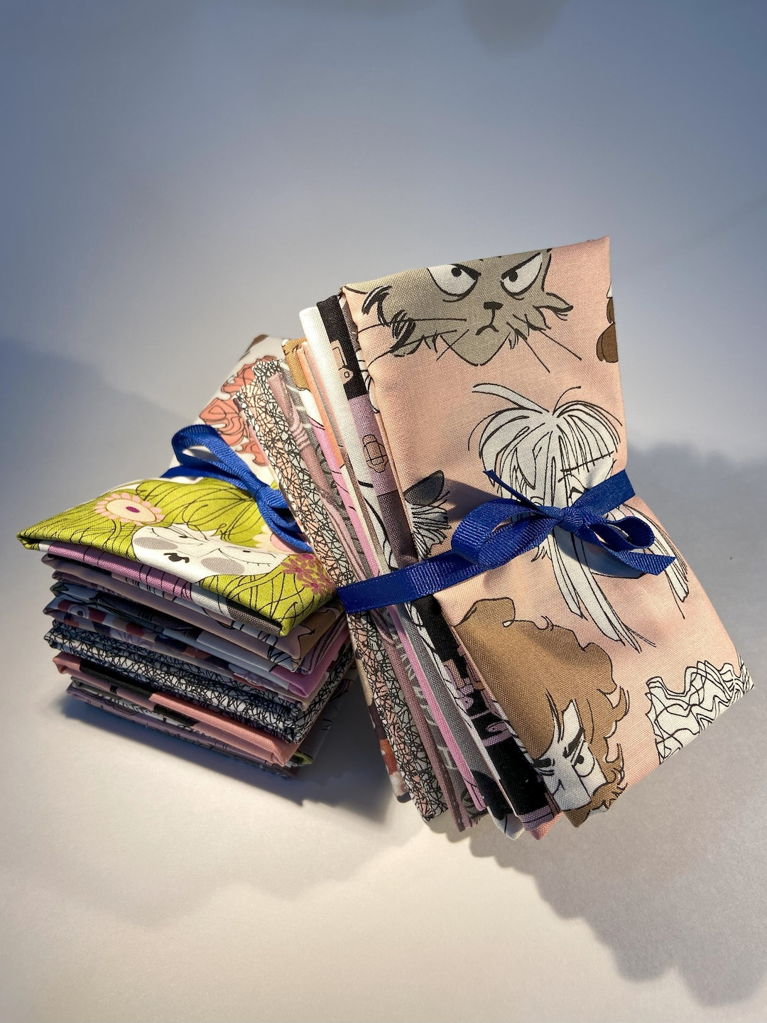 Alexander Henry's Ghastlie Quilting Fabric, Fat Quarter Bundle of 7 ...