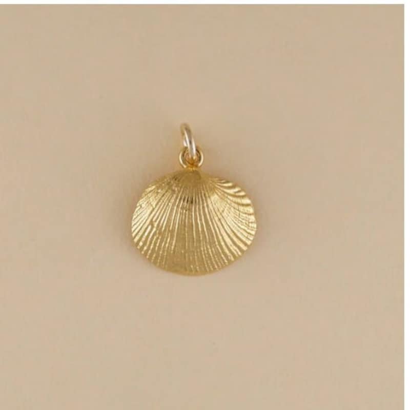 Clam Shell Charms - Etsy