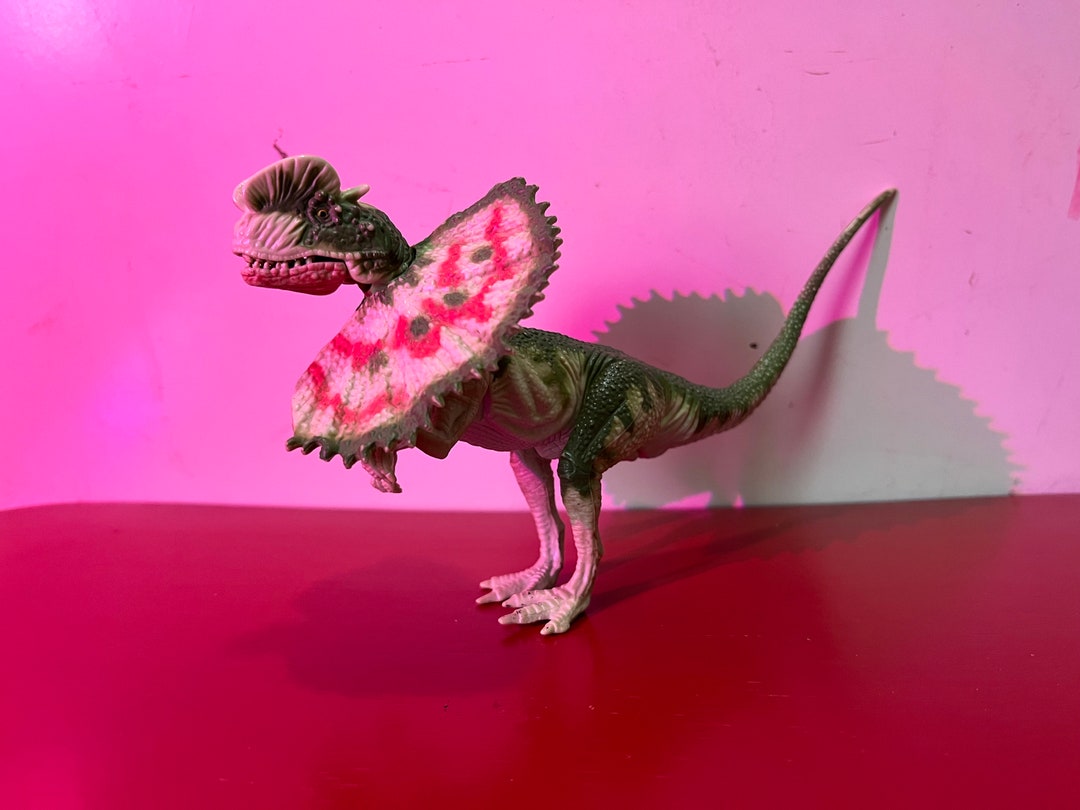 Vintage Jurassic Park Dilophosaurus Dinosaur Venom Spitter With Frill