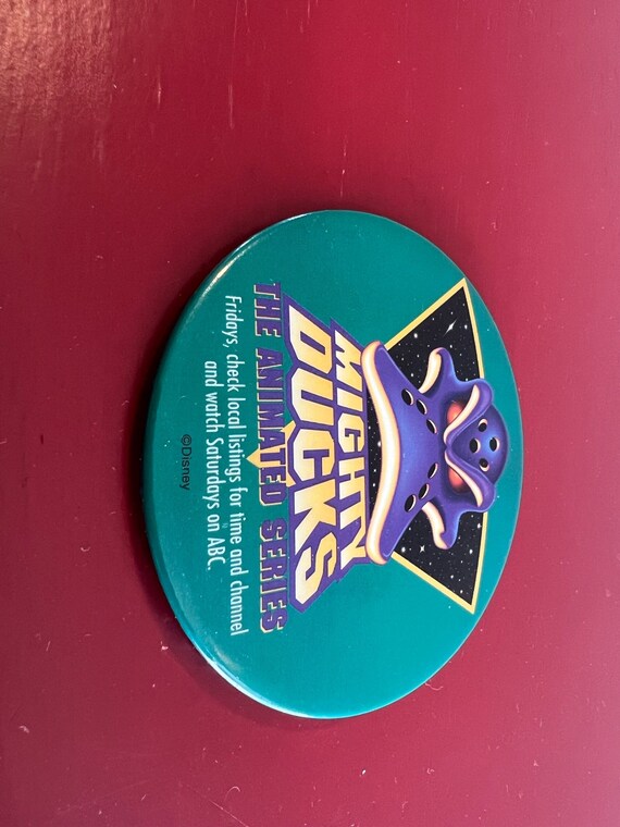 Disney Mighty Ducks The Animated Series TV Pinback Bu… - Gem