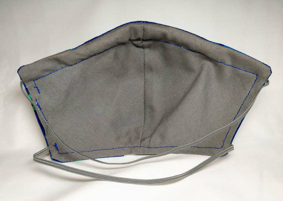 Child Size Cloth Face Mask Paw Prints Pattern Reversible Cloth Face ...