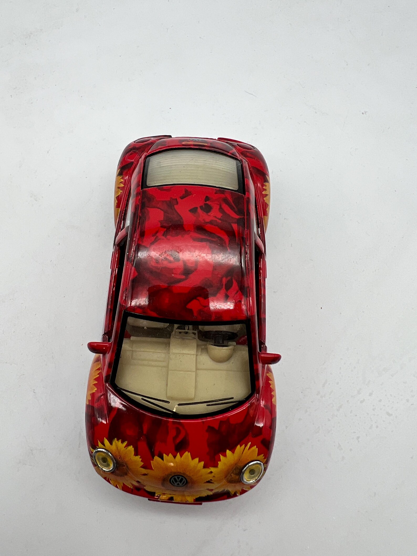 Kinsmart Volkswagen New Beetle Roses Sunflowers Diecast Pullback Toy ...