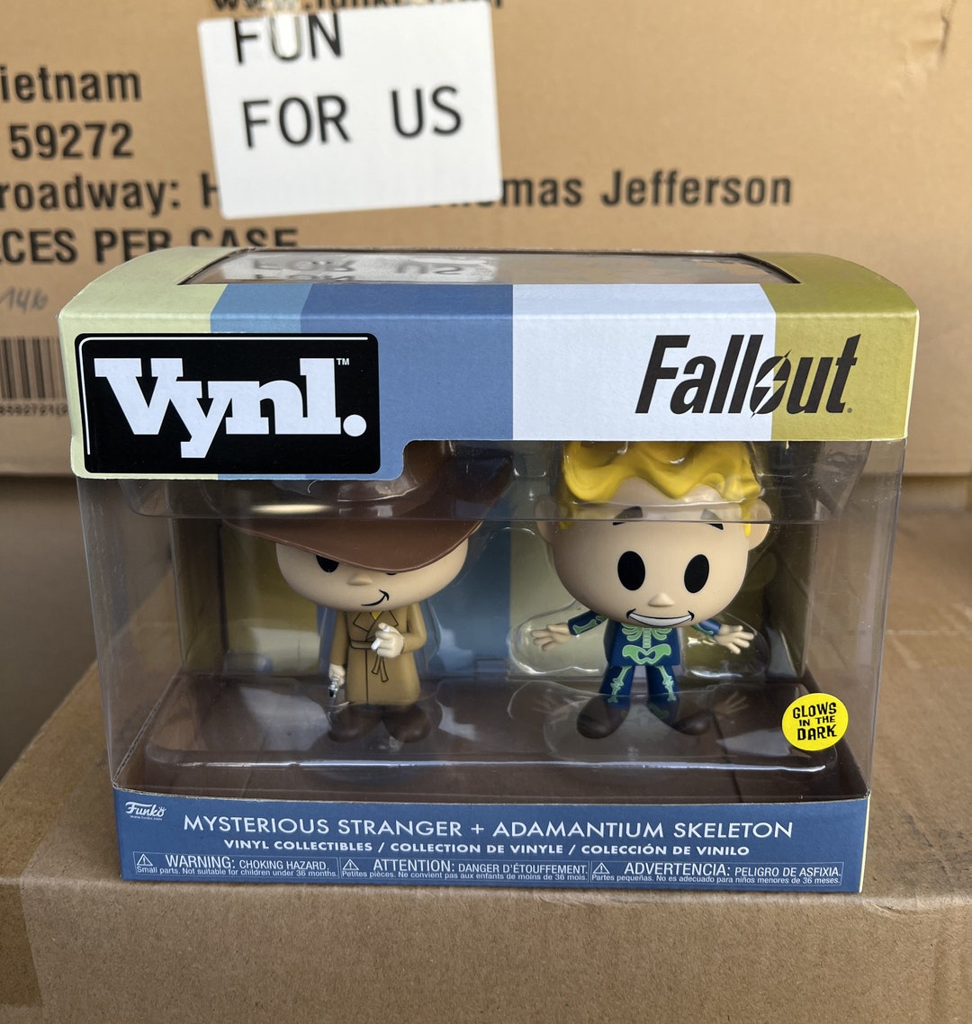 Funko Vynl Fallout Adamantium Skeleton & Mysterious Stranger Glow in ...
