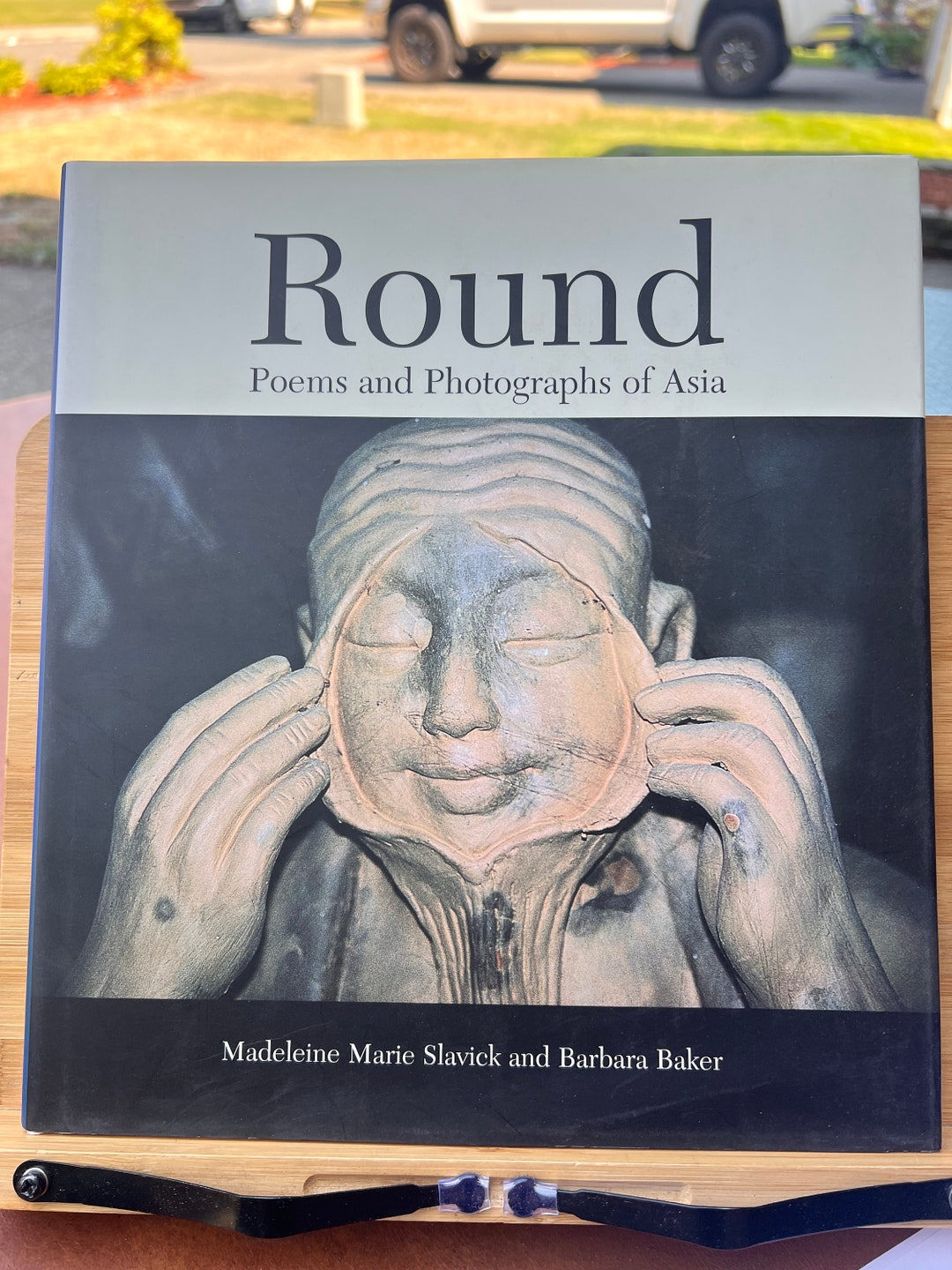 ROUND Poems and Photographs of Asia by Madeleine Marie Slavick 1998 1st ...