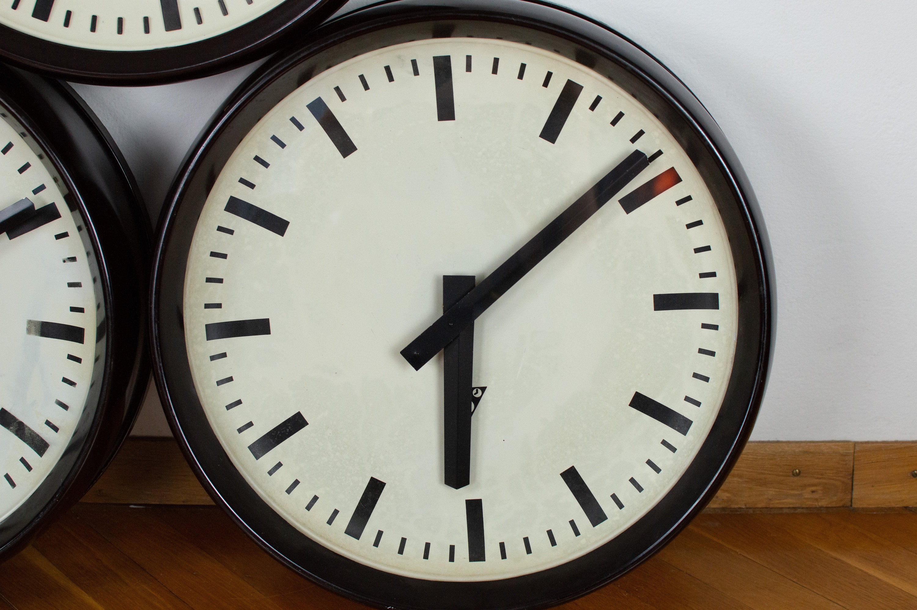 Vintage Industrial Wall Clock | Mid-century Modern Wall Decor | Antique ...