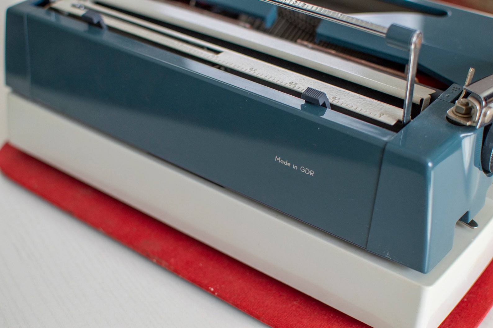 Vintage Typewriter Daro Erika Typewriter Working Typewriter 70s ...