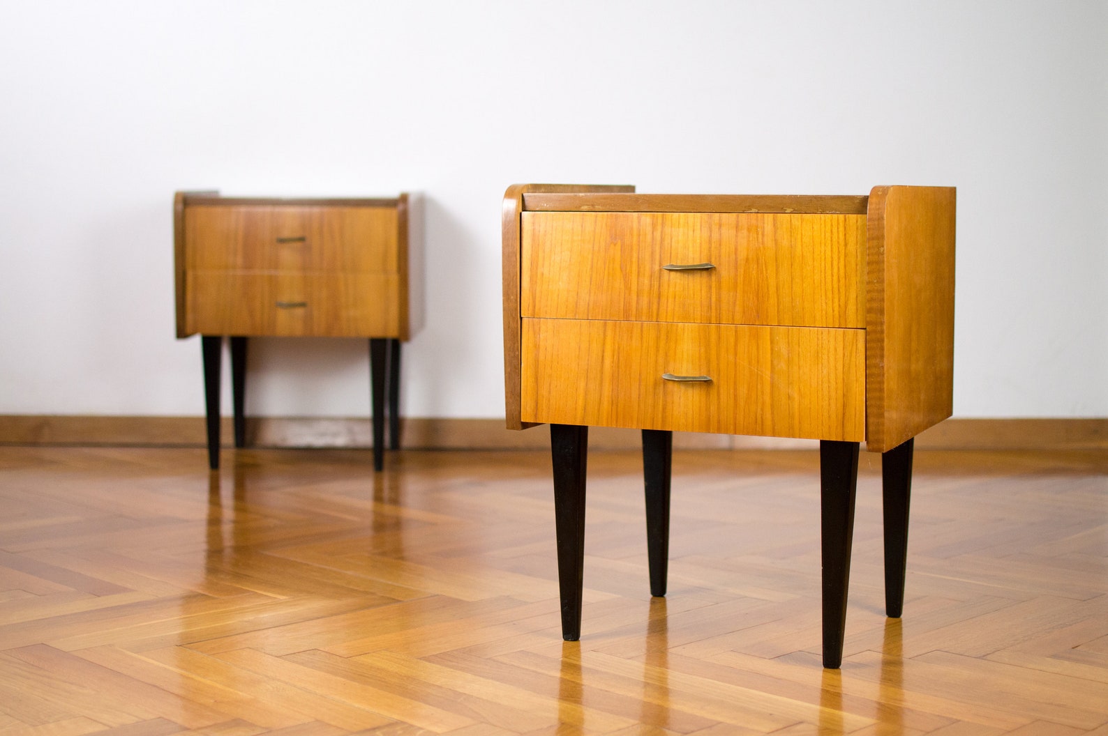 Pair of Nightstands | Retro Modern Nightstand | Mid-century Polished ...