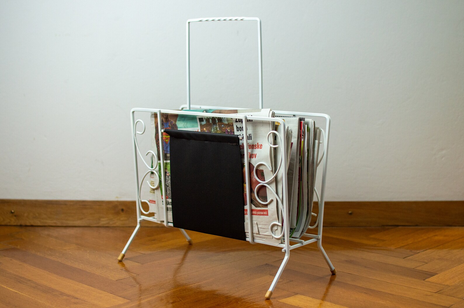 60s Newspaper Stand Vintage Magazine Holder Mid-century Magazine Rack ...