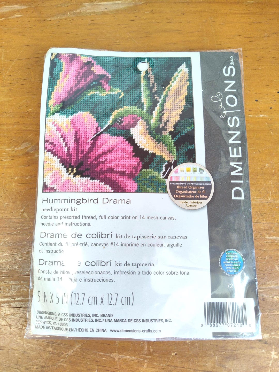 Vintage Dimensions Needlepoint Kit 5 X 5 Picture HUMMINGBIRD DRAMA 7210 ...
