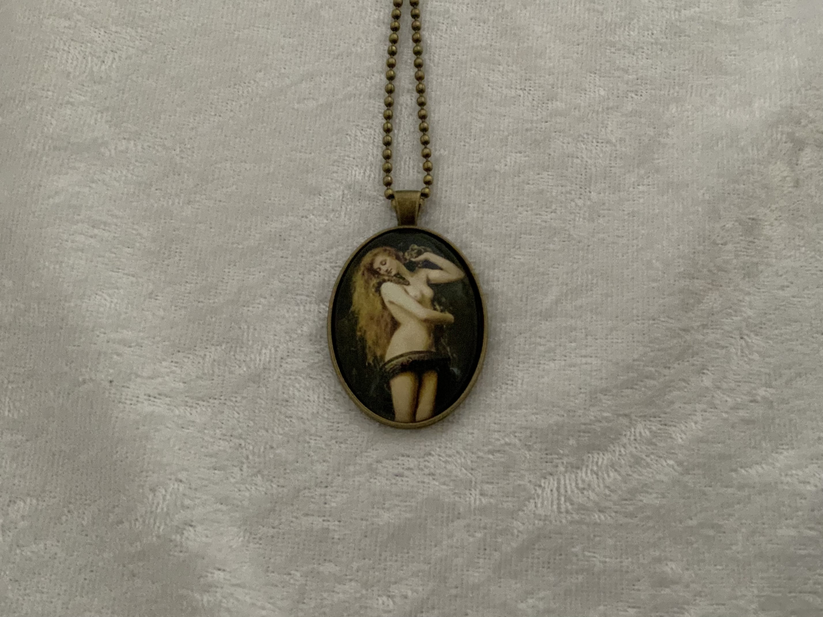 Pre-raphaelite Art Print Pendant Necklace Lilith John - Etsy
