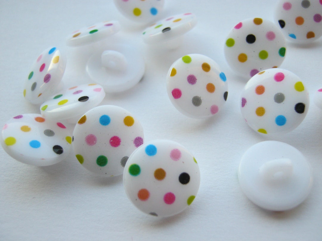100 White Multicoloured Spot Shank Buttons 13mm 1/2in Spotted Polka Dot ...